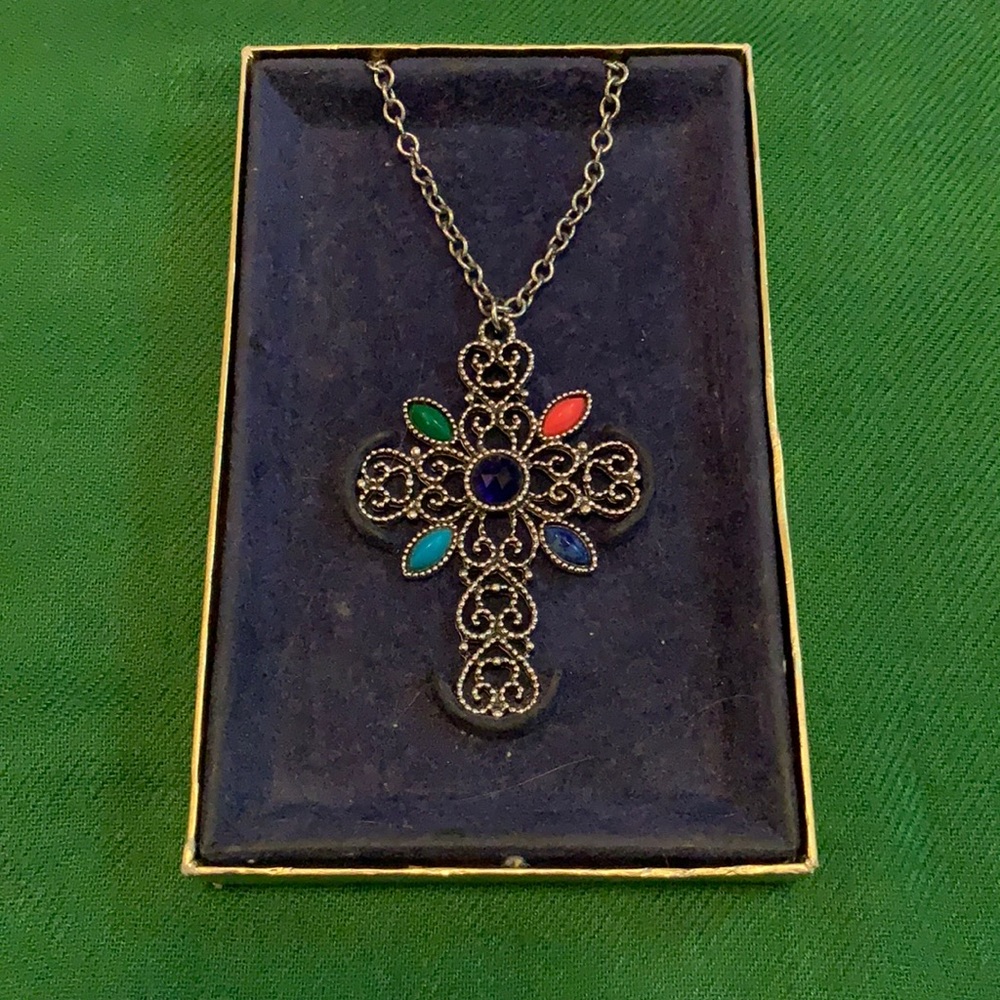 Vintage 1976 Avon Cross Necklace In Box - Gem